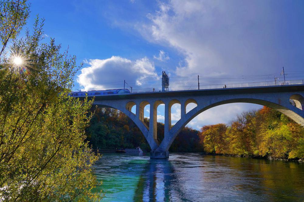 Sur le pont · Charlotte Frossard – Livr'escapades